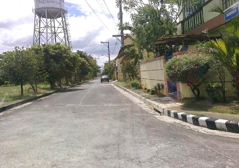 GREENVIEW EXECUTIVE VILLAGE FAIRVIEW QUEZON CITY NEAR SAUYO ROAD ...
