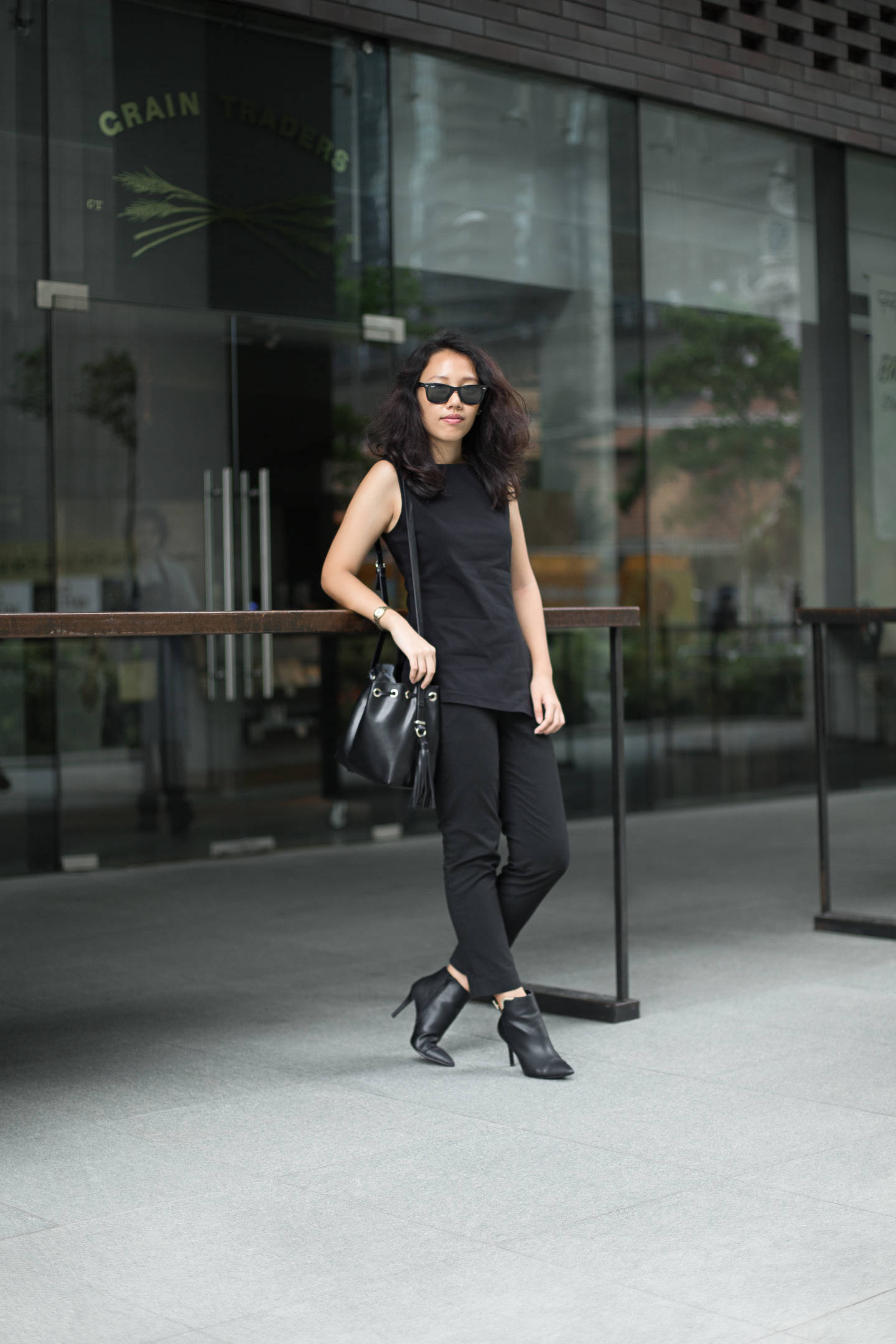 On Her Way | SHENTONISTA