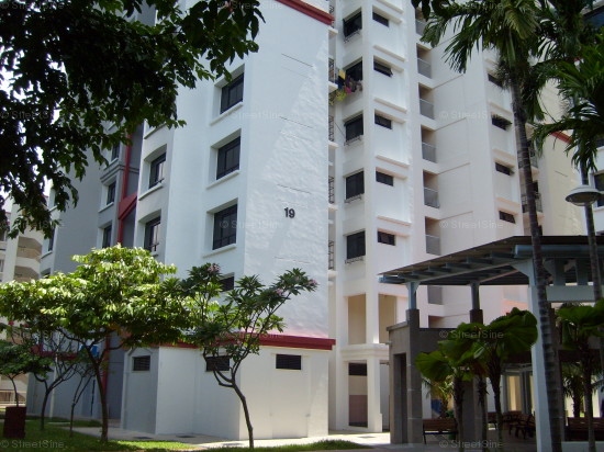 19 Jalan Tenteram (S)321019 HDB Details - SRX