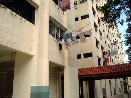 704 Yishun Avenue 5 (S)760704 HDB Details Location Map - Nearby MRT's ...