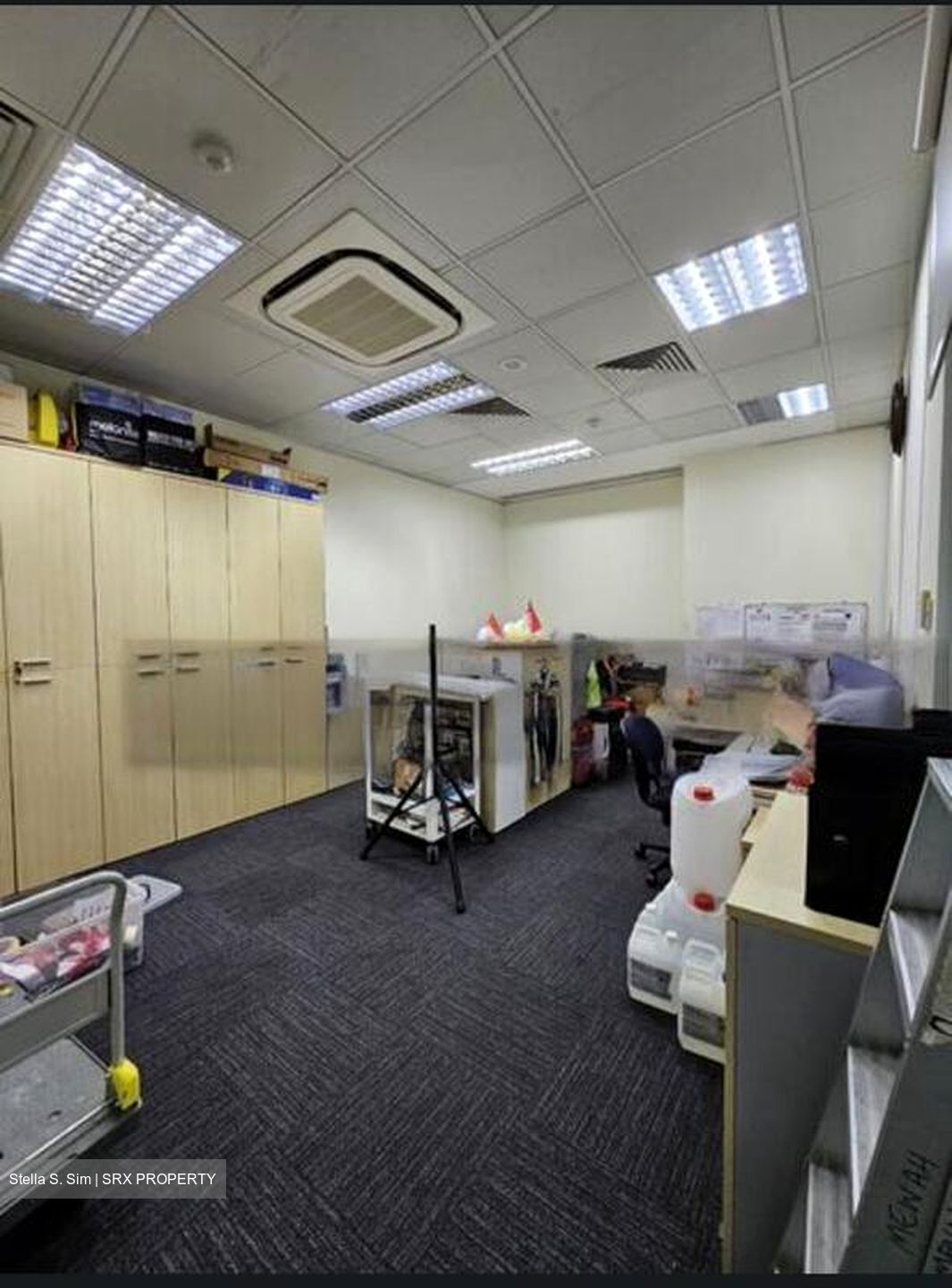 Mewah Building (D22), Office - For Rent #104102881