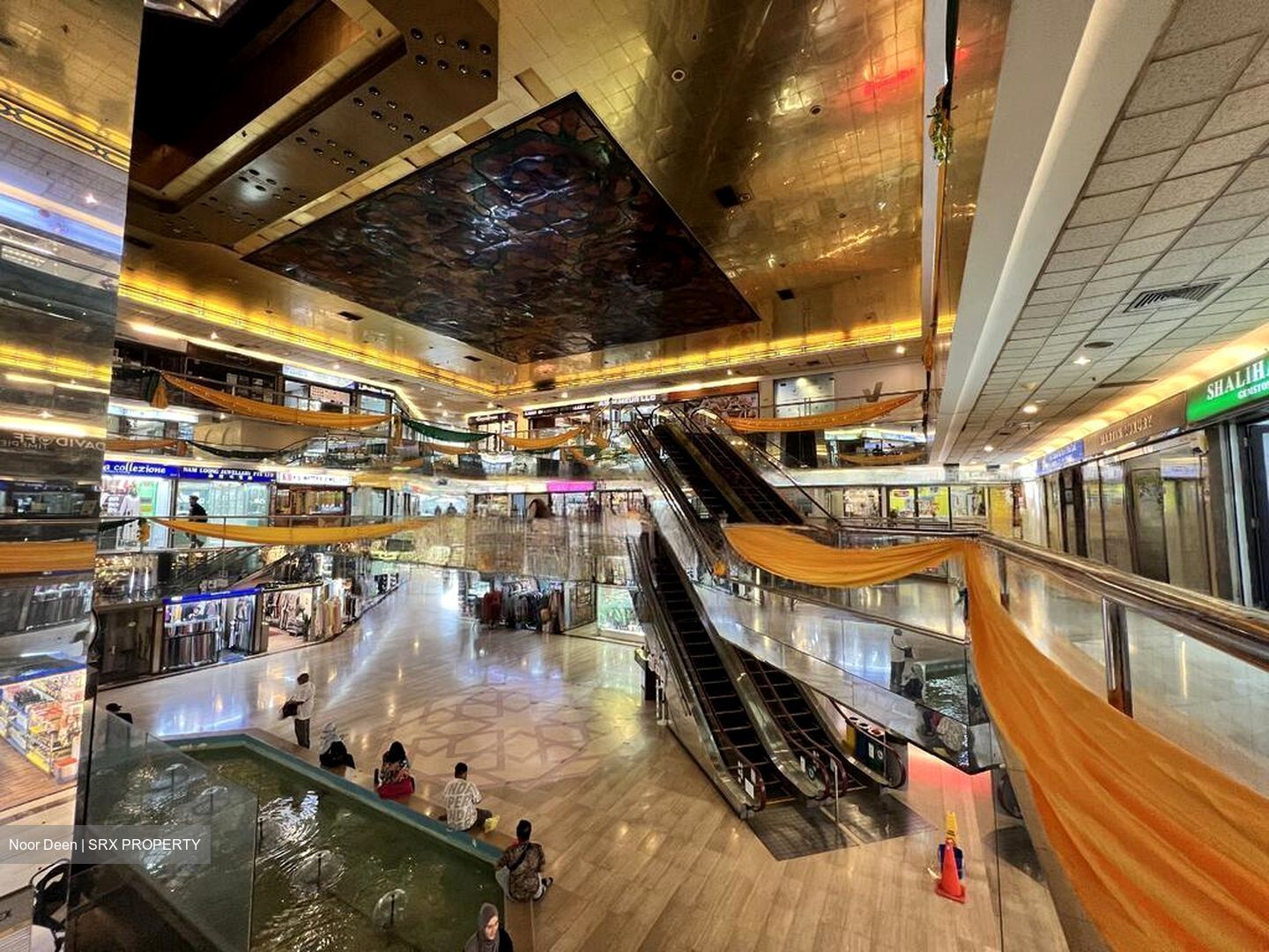 The Golden Landmark (D7), Retail - For Rent #104118591