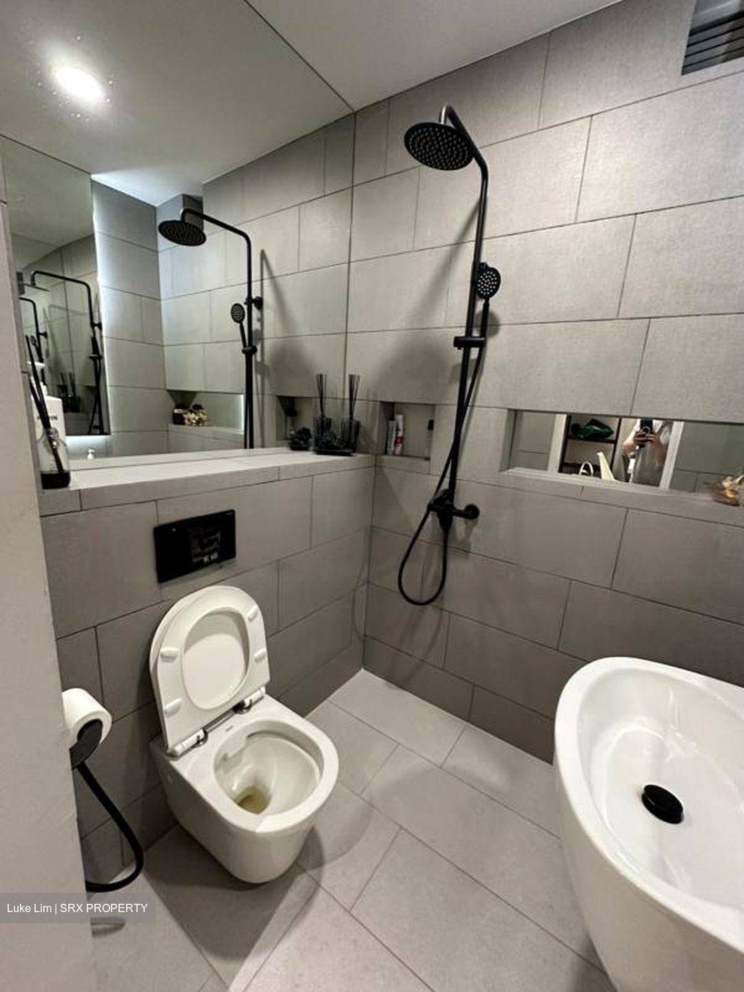 Eng Aun Mansion (D11), Shop House - For Sale #104147971