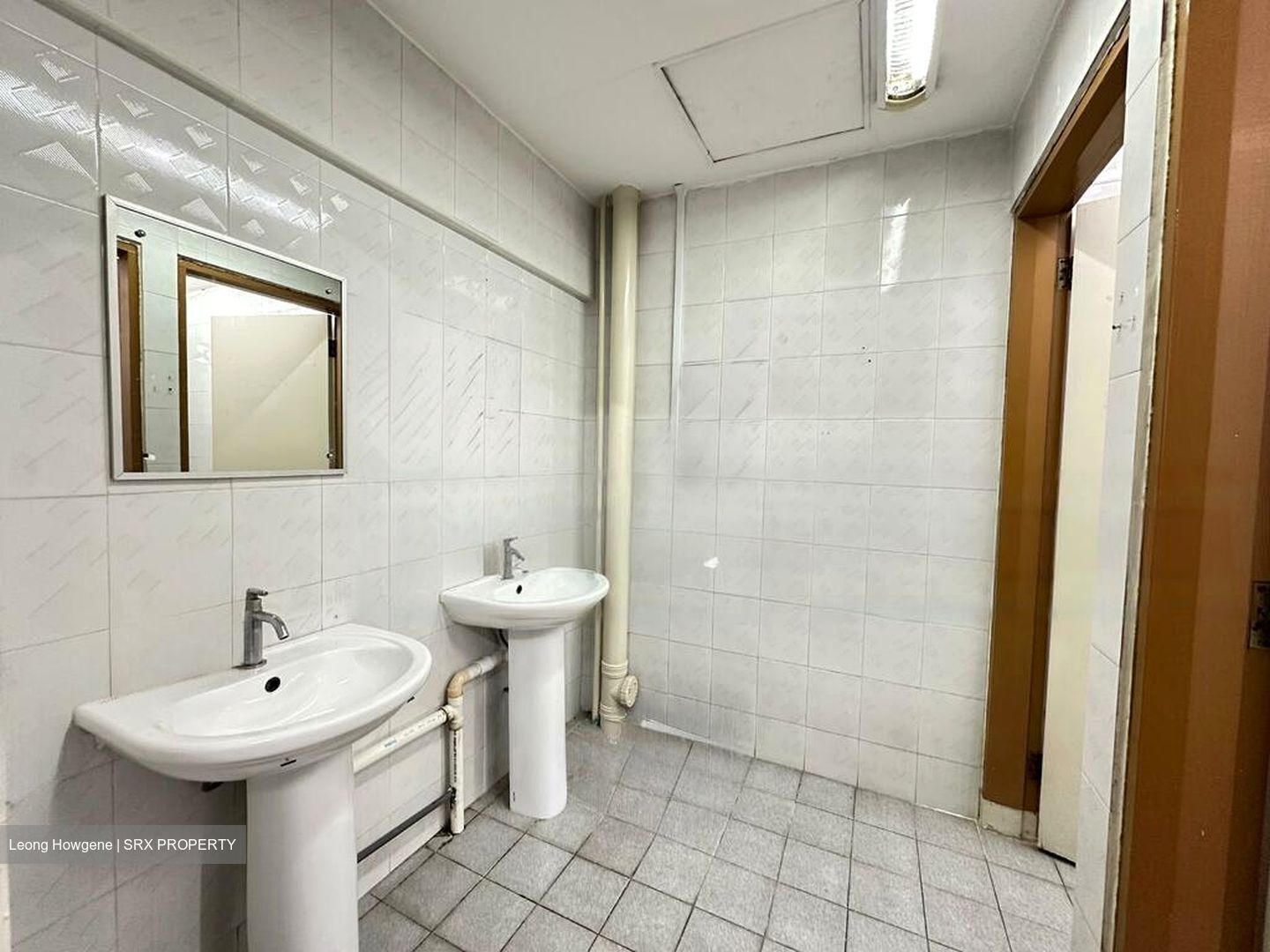 Ica Building (D8), Retail - For Sale #104149901