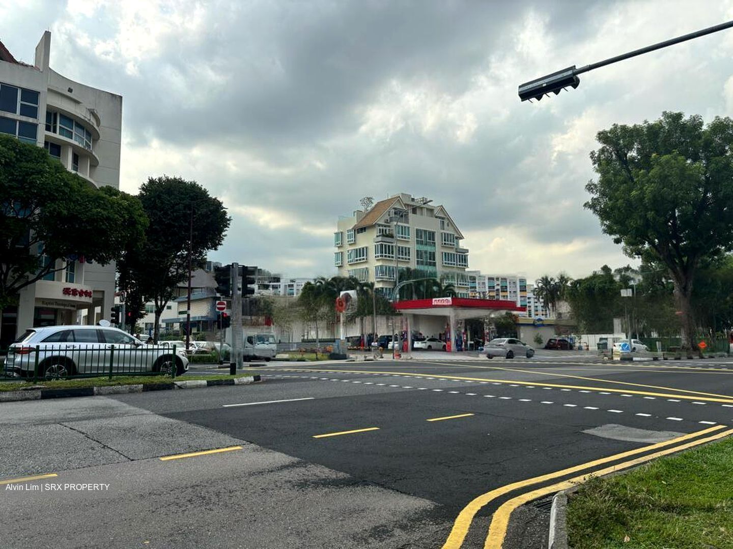 Upper Serangoon Road (D19), Shop House - For Sale #104158731