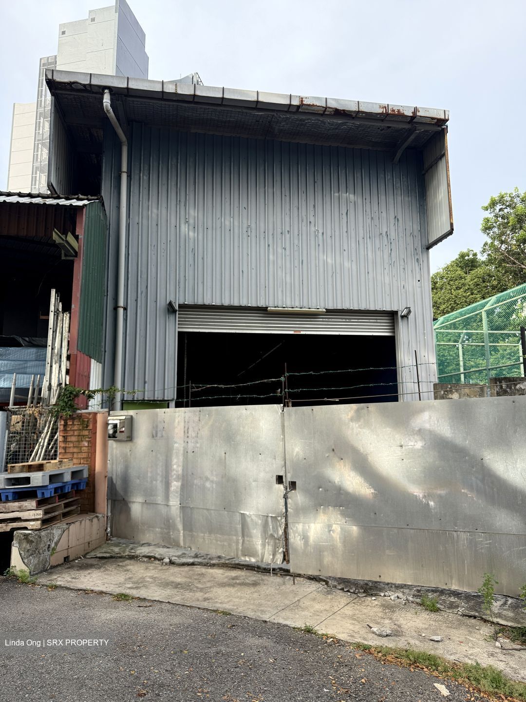 Senang Crescent (D14), Factory - For Sale #107595301