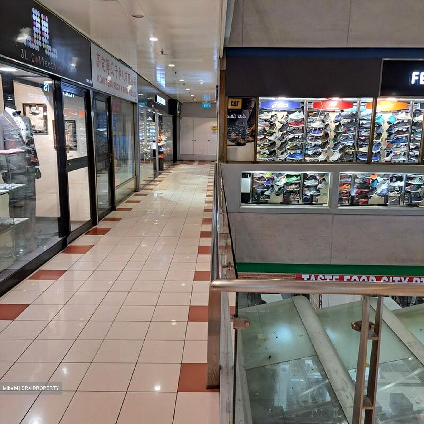 Peninsula Shopping Complex (D6), Retail - For Sale #108134121