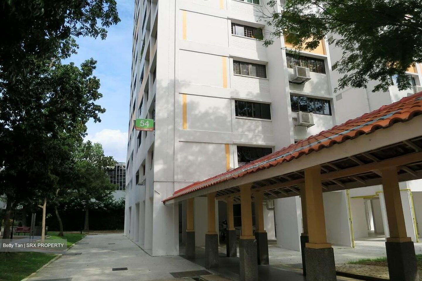 New Upper Changi Road (Bedok), HDB 5 Rooms - For Sale #108501171