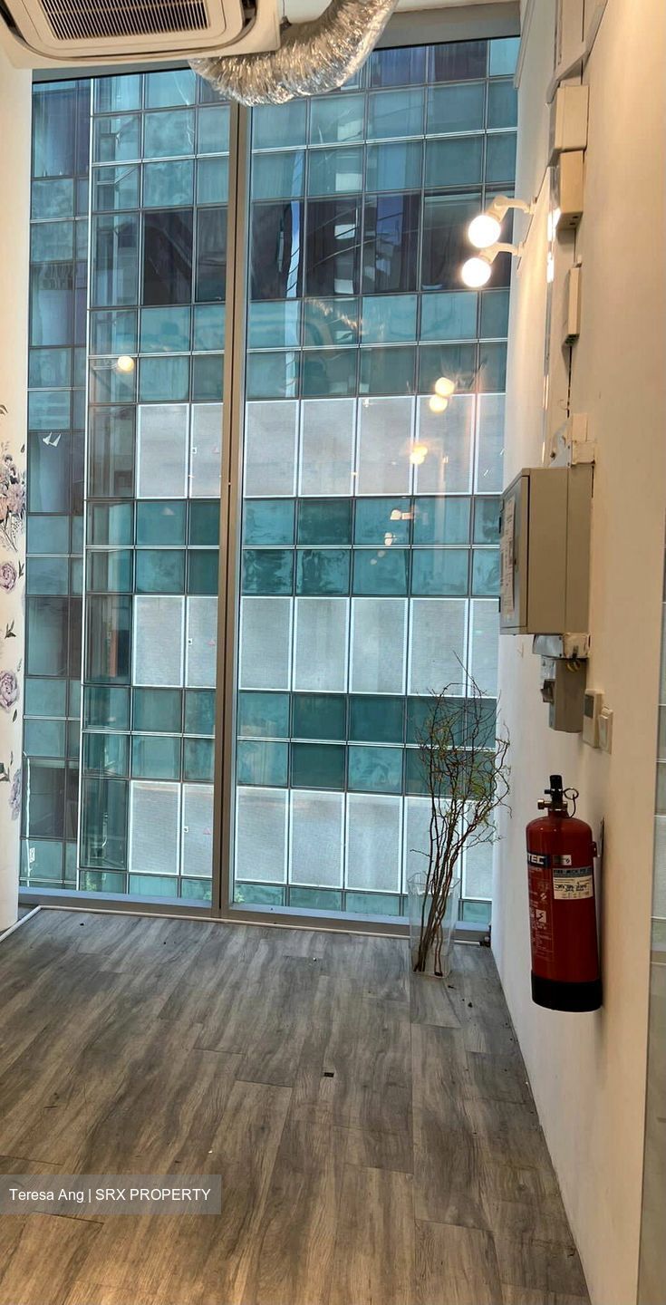 Oxley Tower (D1), Retail - For Rent #108752231