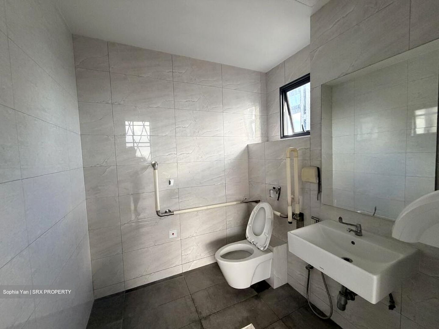 Ct Hub 2 (D12), Office - For Rent #109216751