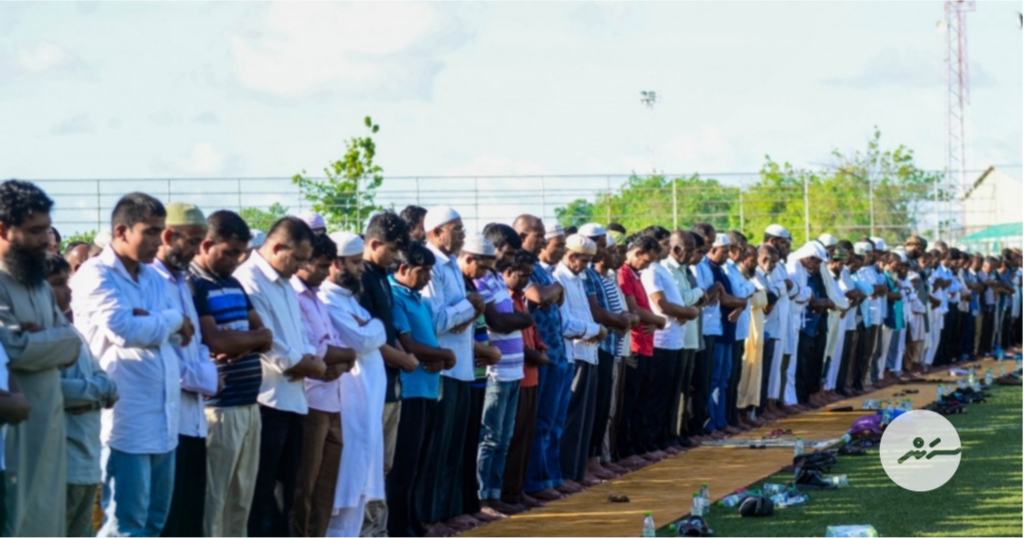 SunOnline: Eid namaadh ge jamaa'aiy dhen fashaany 7 jahaairu