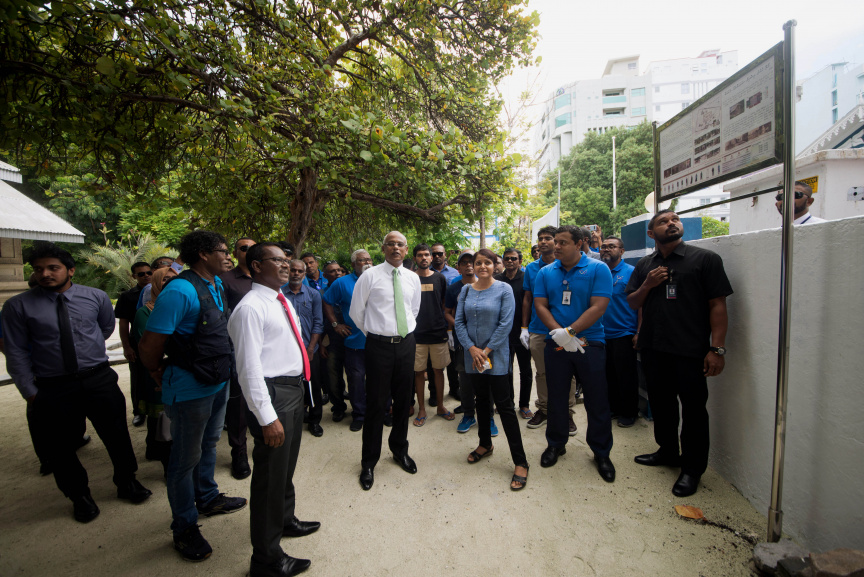 SunOnline: Hukuru miskithu Munnaaru aabaathura filuvumuge masaikaiy ...