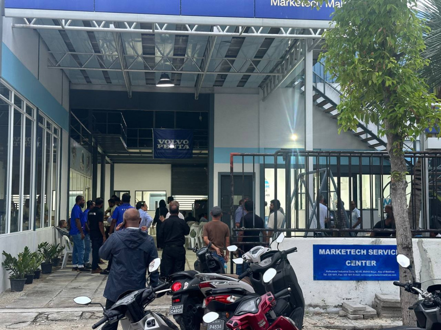 SunOnline: Marketech maldives ge 32 vana aharee dhuvahu aa viyafaari eh ...