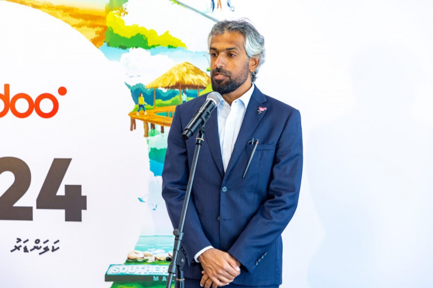 SunOnline: Mifaharu Ooredoo calender in raajjeyge uthurun dhekunah ...