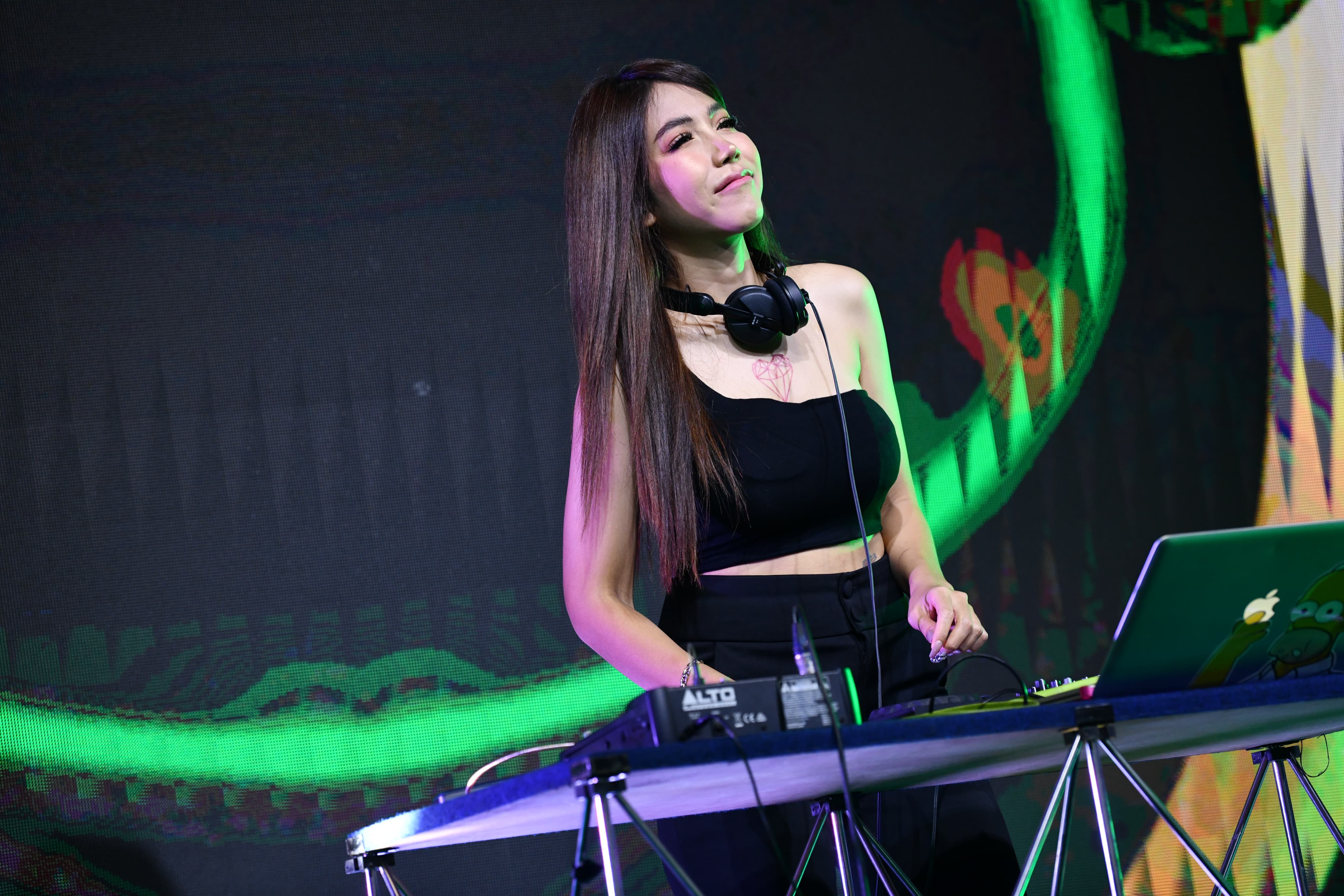 Suek Petchyindee Muay Thai - April - Ticketmelon