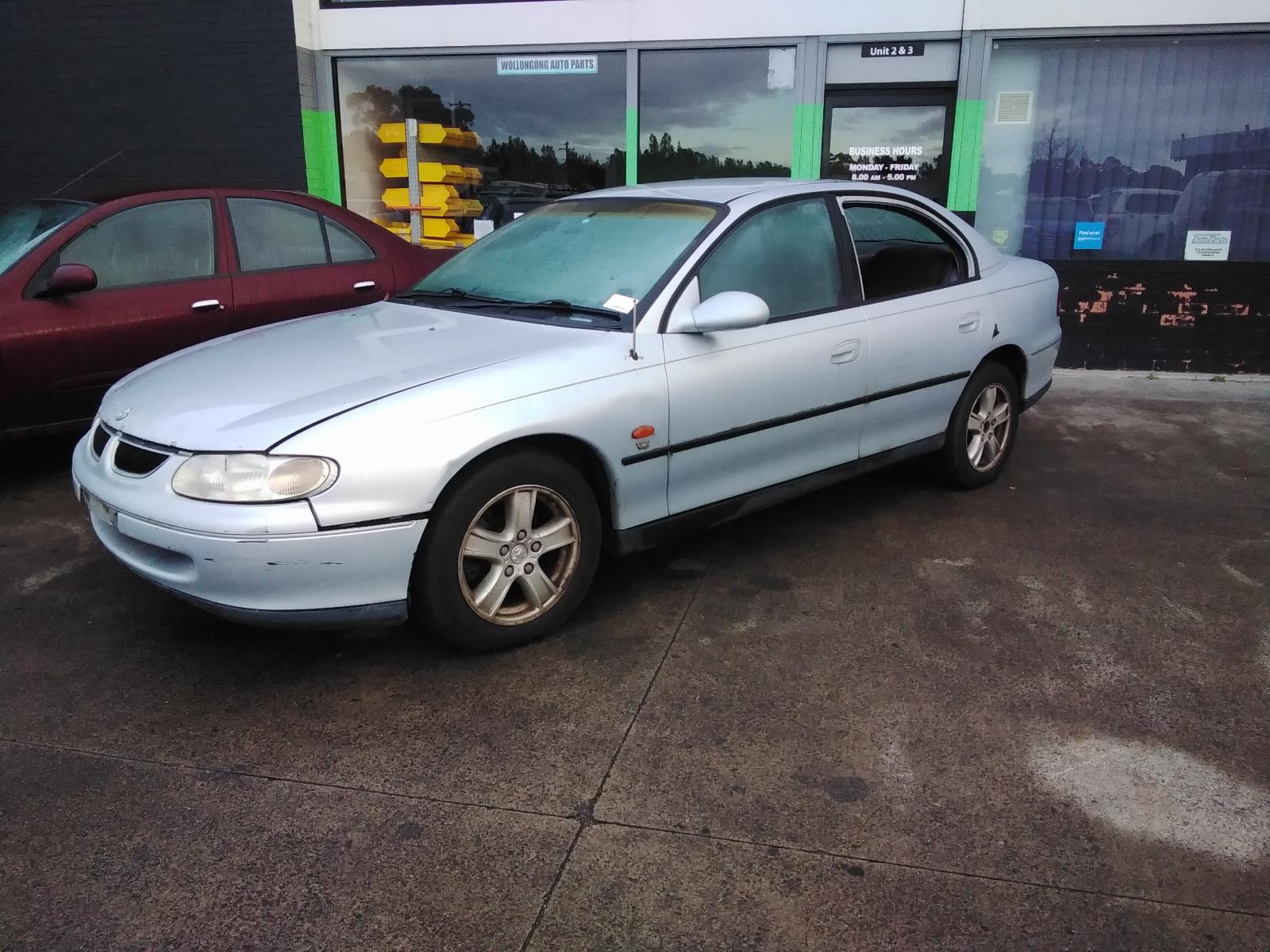Front Bumper Commodore Holden 2000