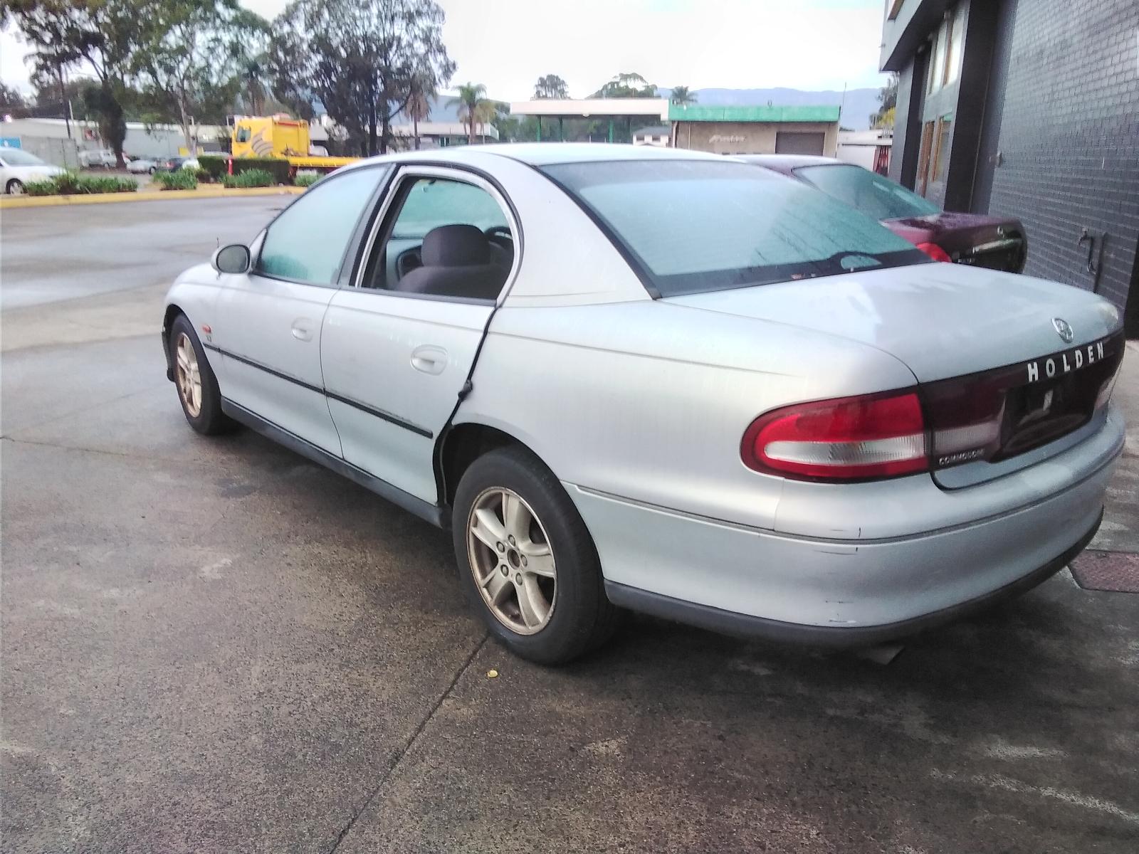 Front Bumper Commodore Holden 2000