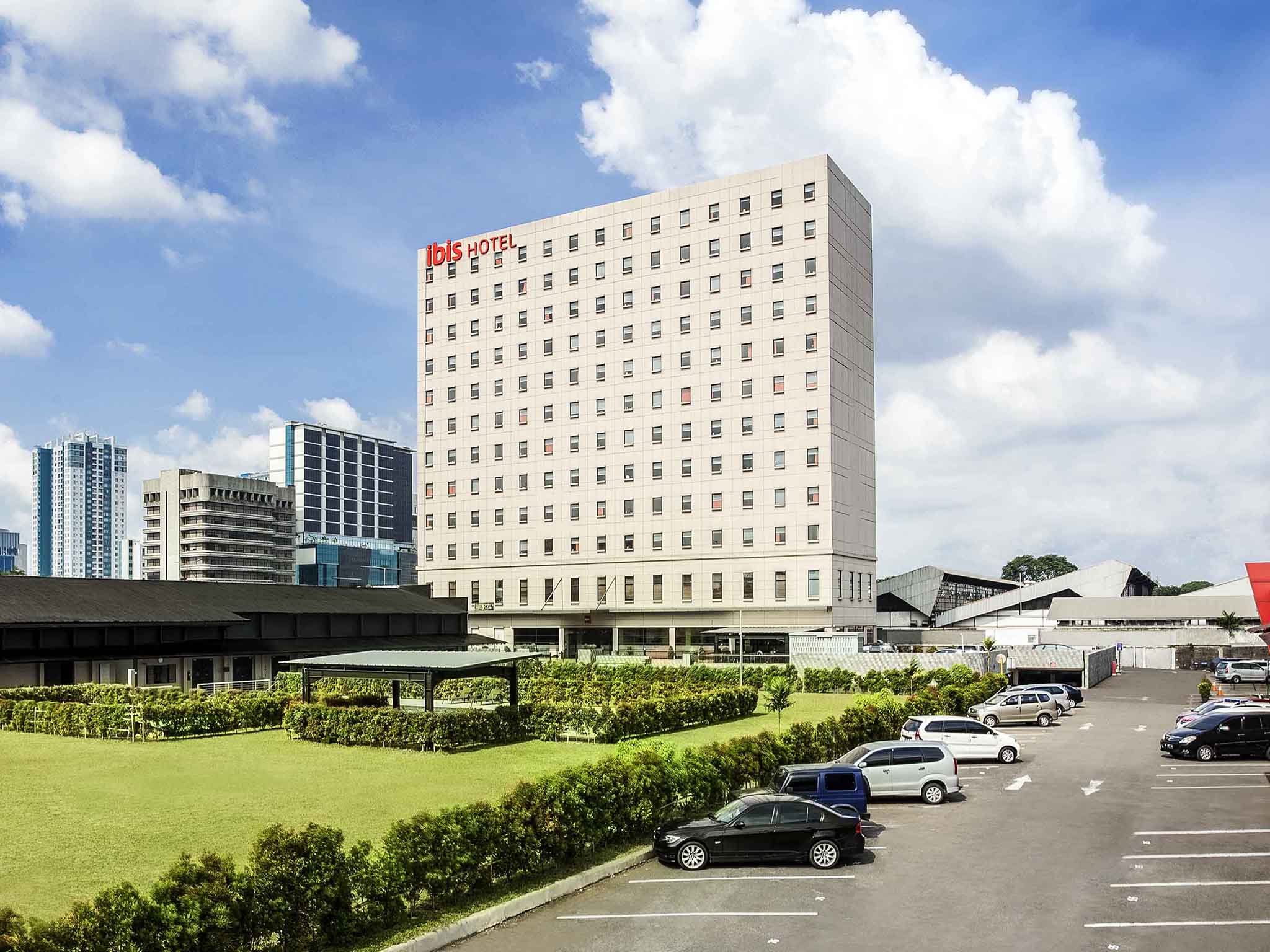 Sewa Ruang Kantor di Ibis Jakarta Sentral Cawang Hotel | XWORK
