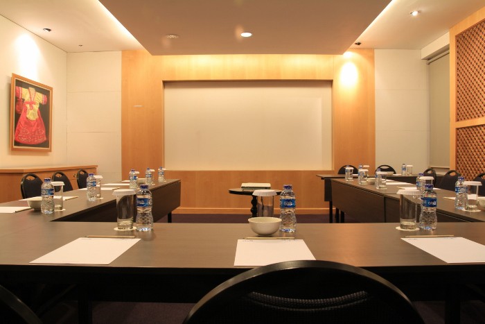Sewa Ruang Meeting Incheon Meeting Room di Allium Tangerang Hotel | XWORK