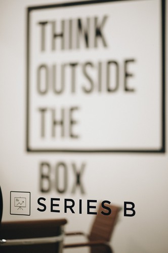 Sewa Ruang Meeting GoWork - Series B di UOB Plaza | XWORK