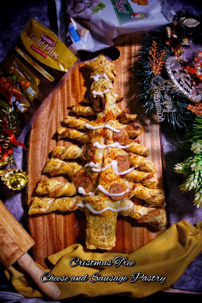 Christmast Tree Cheese and Sausage Pastry - YoRipe