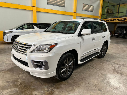 Used Lexus 570 for Sale in Sikhottabong Vientiane Capital ID 76414