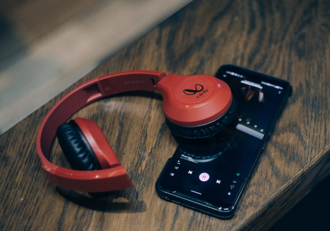 Infinity Tranz 700 Wireless On -Ear Headphones - MSL Digital Online Store