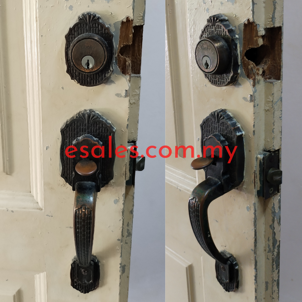 Door Lock Repair Repairing Damage Door, Tukang Baiki Pintu Membiki ...